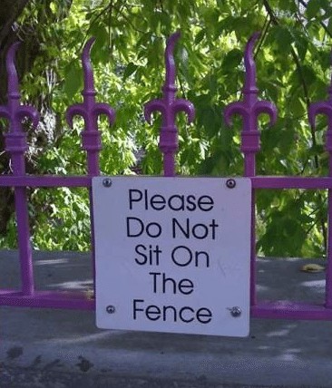 pointless-fence-sign - WorldWideInterweb