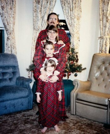 The 50 Most Awkward Christmas Family Photos Ever
