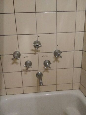 26 Hilariously Bad Bathroom Designs That Need To Be Flushed