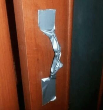 36 Creative And Hilarious "There, I Fixed It" Repairs That Somehow Worked