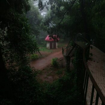 36 Liminal Spaces That Are Equal Parts Creepy And Captivating