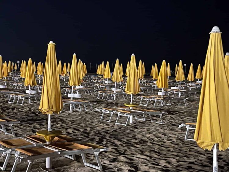 36 Liminal Spaces That Are Equal Parts Creepy And Captivating