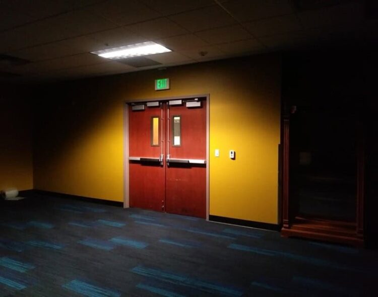 47 Creepy Liminal Spaces Straight Outta The Backrooms