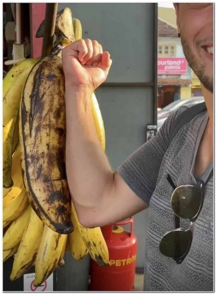 31 Everyday Objects That Got Super-Sized For No Reason